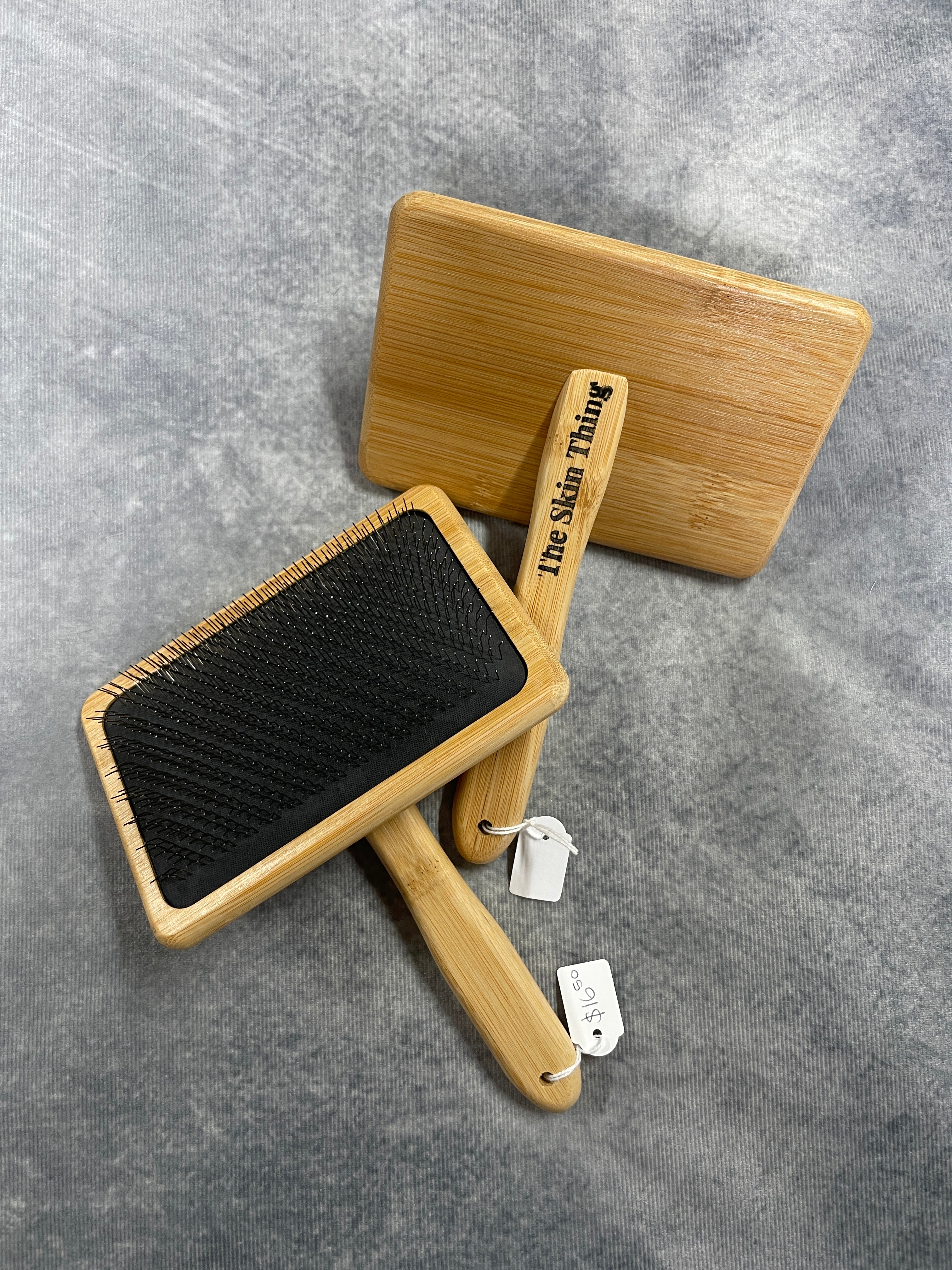 Carding Brushes – The Skin Thing